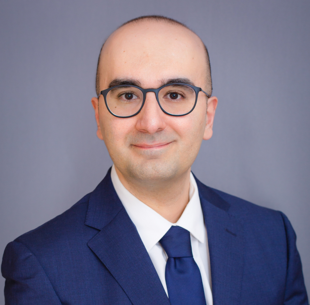 3D Reconstruction of Complex Bony Defects with Autogenous Bone