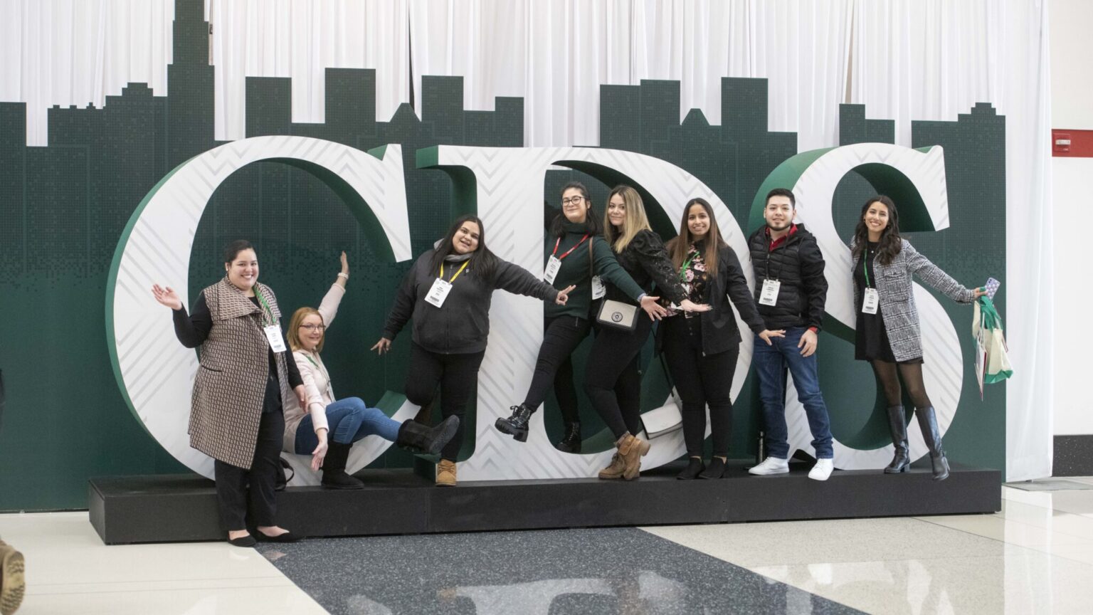 The 158th Chicago Dental Society Midwinter Meeting was a Success - Oral ...