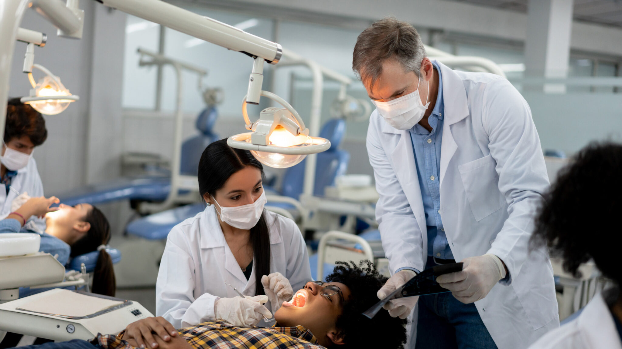 Health Canada invests $35M in 30 projects to expand dental training at ...